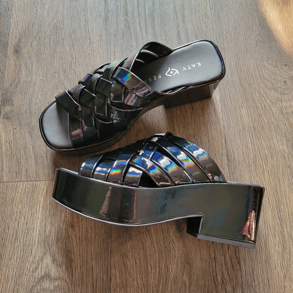 Katy Perry Collections | Shoes | Katy Perry Busy Bee Platform Sandals ...